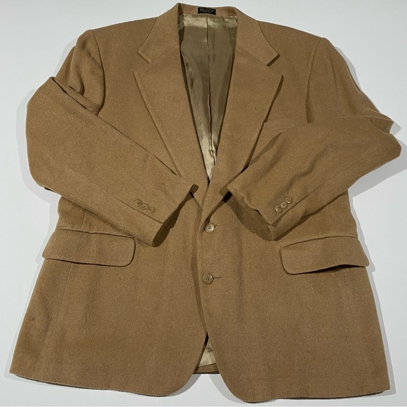 Robert Graham | Jackets & Coats | Vtgrobert Stock Jacket Beige Tan ...